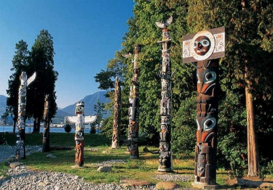 Monumental Totem Poles Of Native American People Tell Stories Of ...