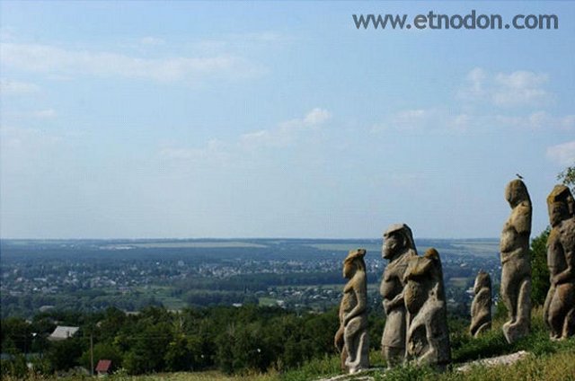 Striking Ancient Stone Idols: The Forgotten Polovtsian Statues Of ...