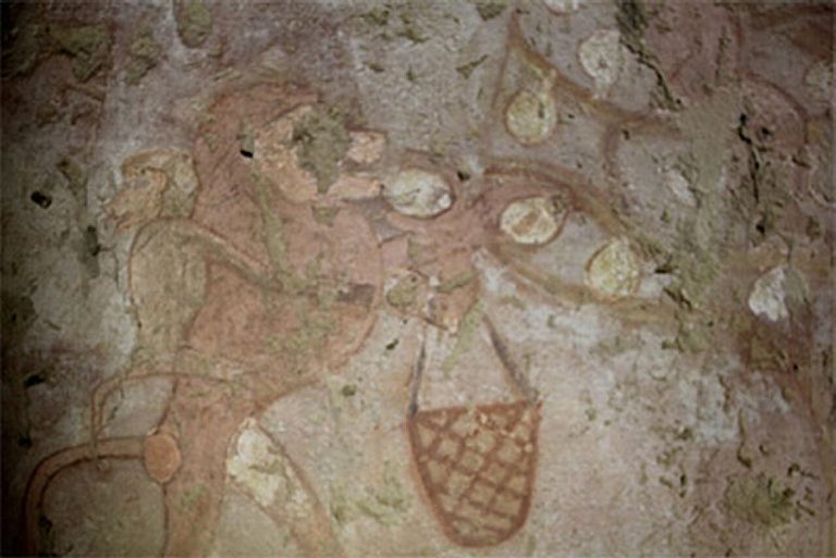 Tomb Of Hathor’s Priestess Hetpet Unearthed Near Pyramid Of Khafre ...