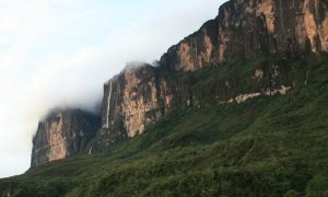 Mysterious Mount Roraima Surrounded By Myths And Clouds Of Dense Fog ...