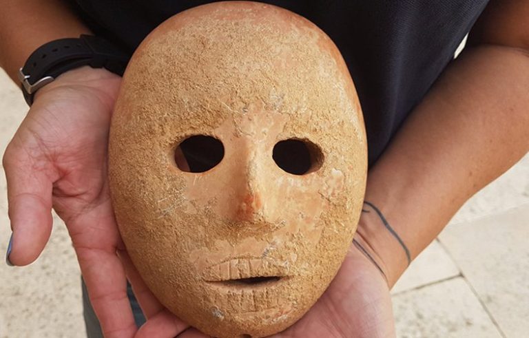 Impressive 9,000-Year-Old Stone Mask Uncovered In Southern Hebron Hills ...
