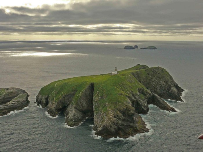 Mysterious Disappearance Of The Eilean Mor Lighthouse Keepers Remains ...