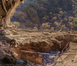 'Flower Burial' And Shanidar Cave With Neanderthal Remains Who Lived ...