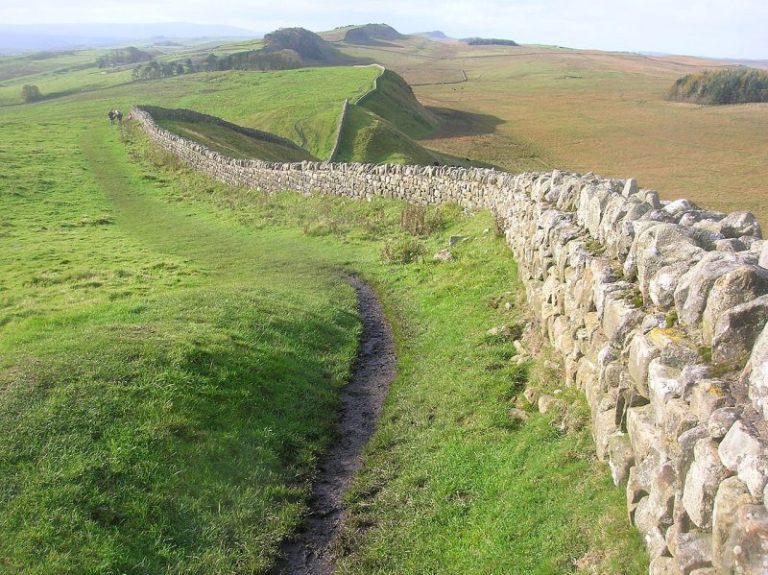 Hadrian's Wall: North-West Frontier Of The Roman Empire For Nearly 300 ...