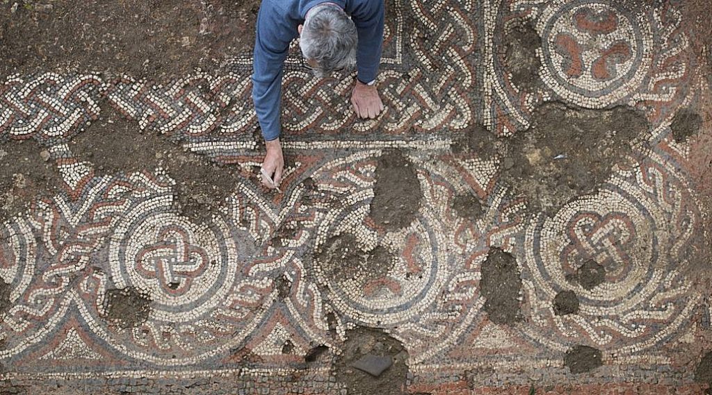 First 5th Century Mosaic Found Near Cirencester Once The Second-Largest ...