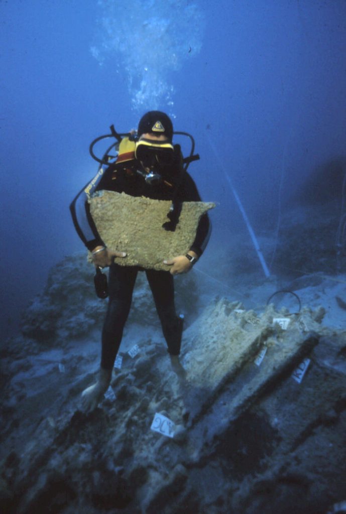 2,000-year-Old Uluburun Shipwreck Reveal Complex Trade Network ...