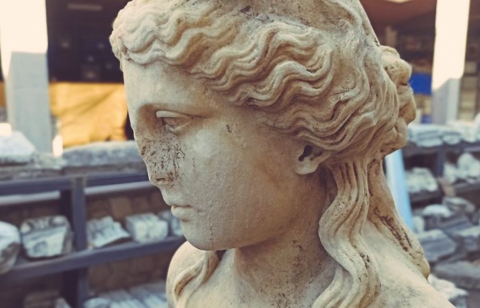 1,800-Year-Old Statue Of A Water Nymph Found Underground In The Ancient ...